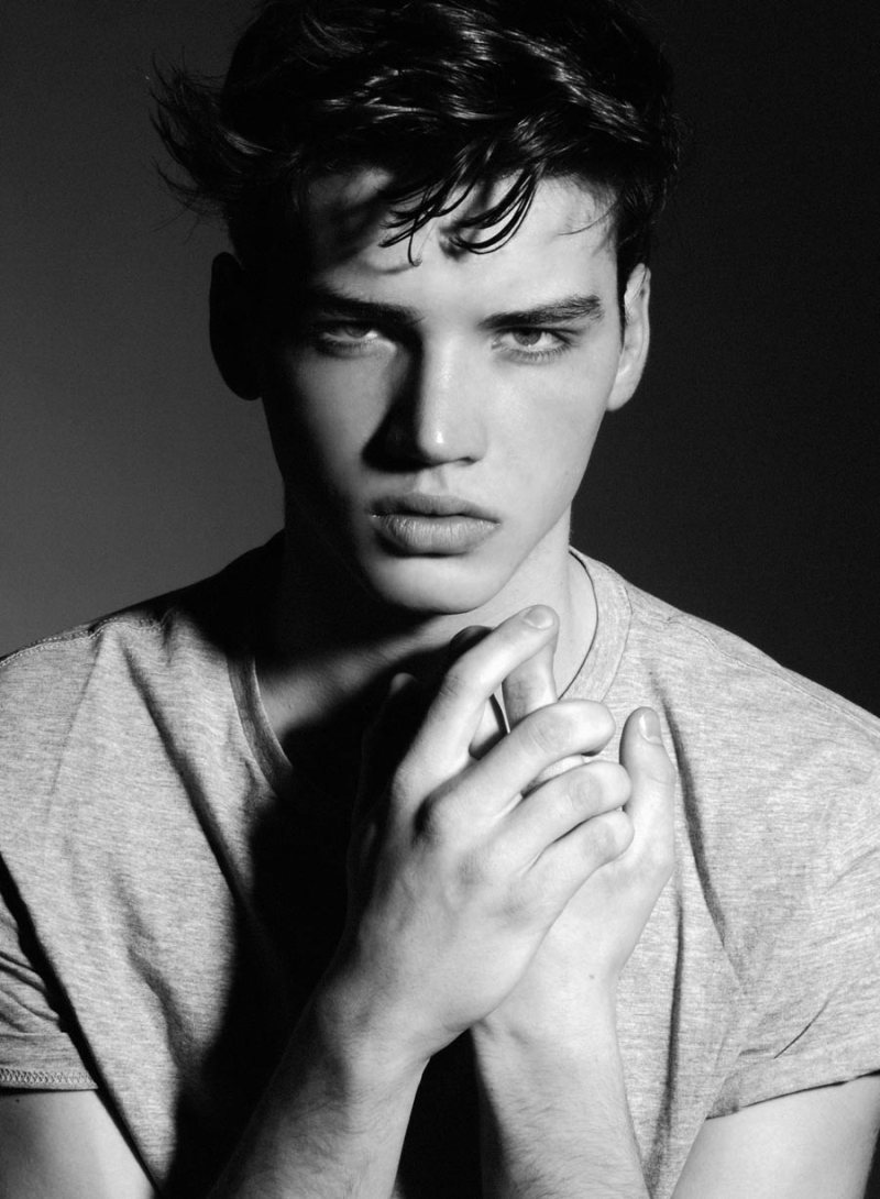 Portrait | Martin Beranek by Kosmas Pavlos – The Fashionisto Portrait | Martin Beranek by Kosmas Pavlos – The Fashionisto