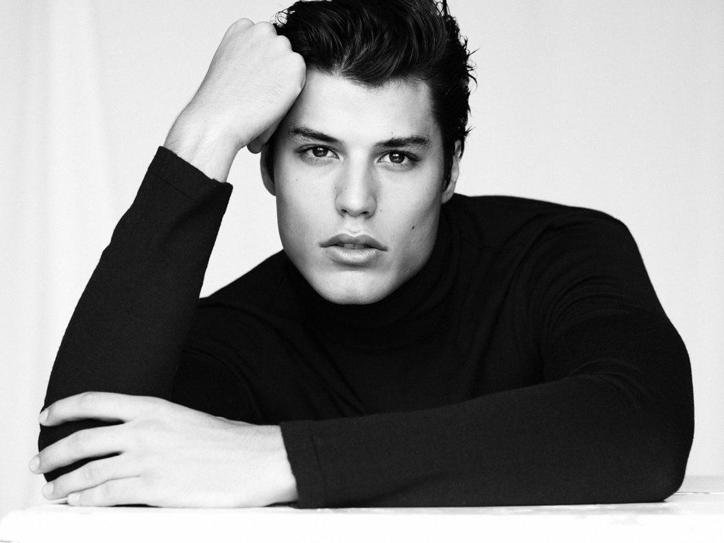 Emilio Flores by Greg Vaughan – The Fashionisto