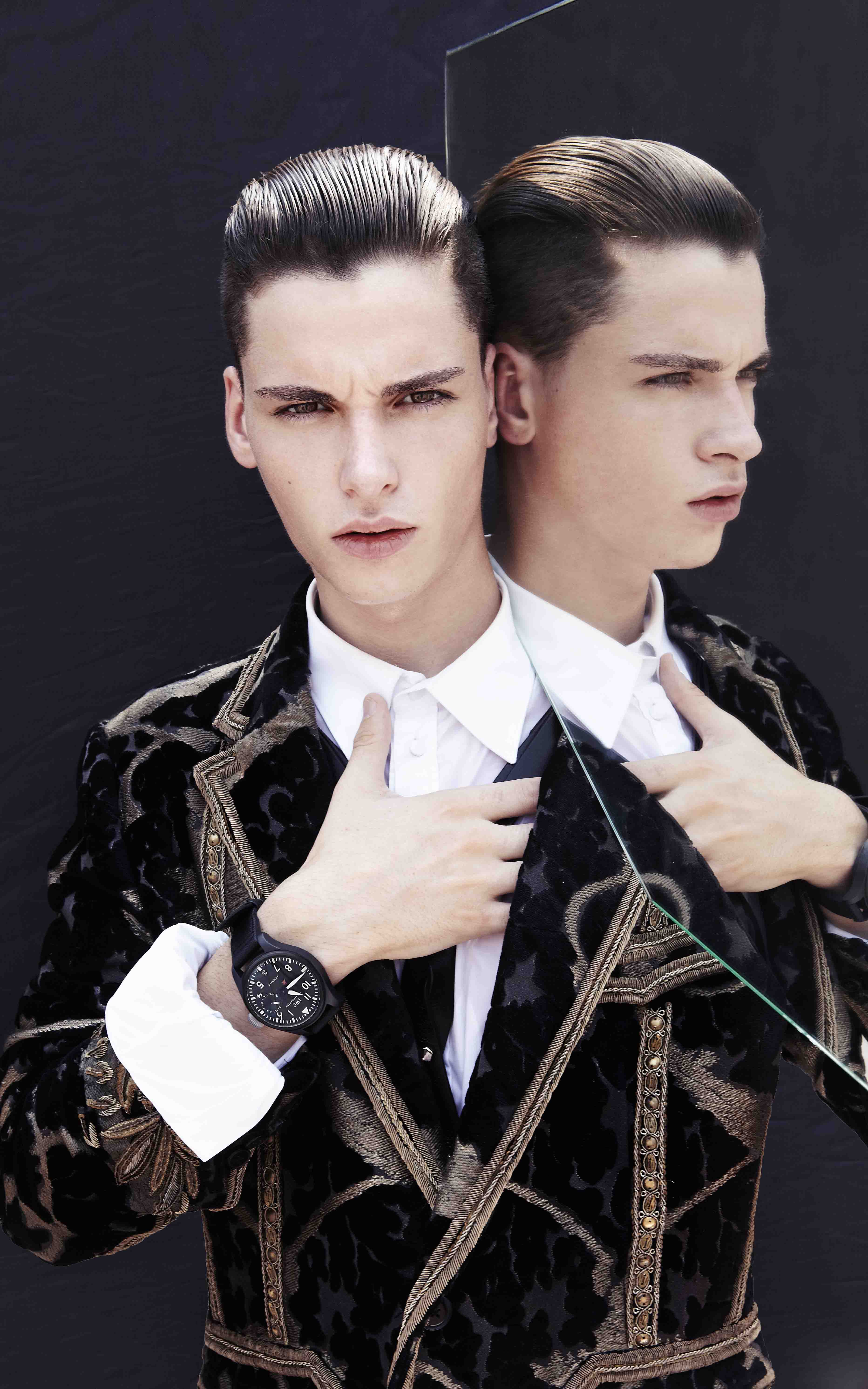 Jasper G Splits into Two for Designare Homme – The Fashionisto