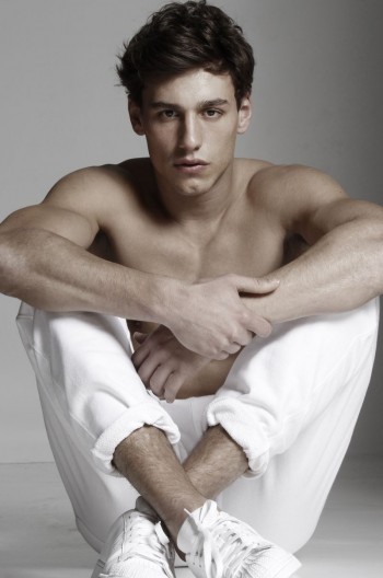 Mariano Ontañon for Charlie by Matthew Zink 'Classic Sweat Series ...