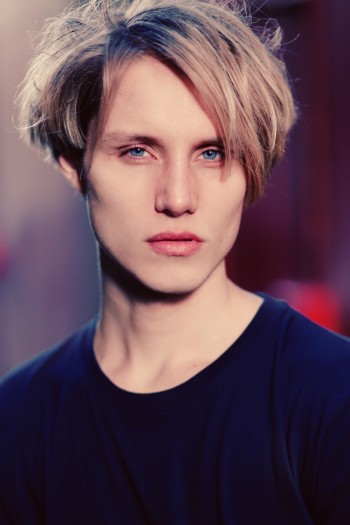 David McLeod Poses for Gareth Rhys – The Fashionisto