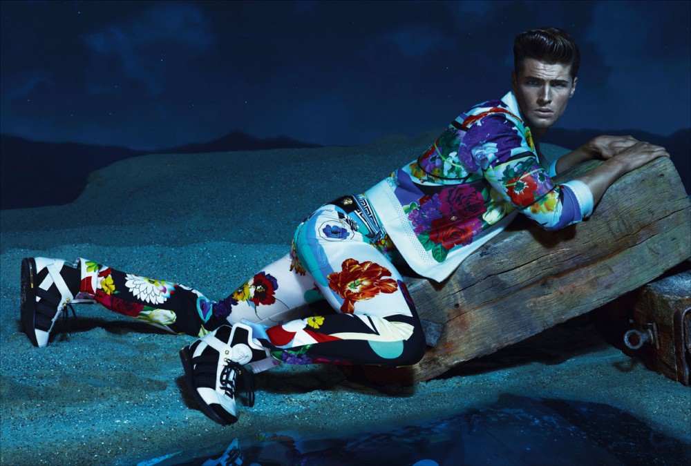 Edward Wilding, Kacey Carrig & Veit Couturier Front Versace's Spring ...