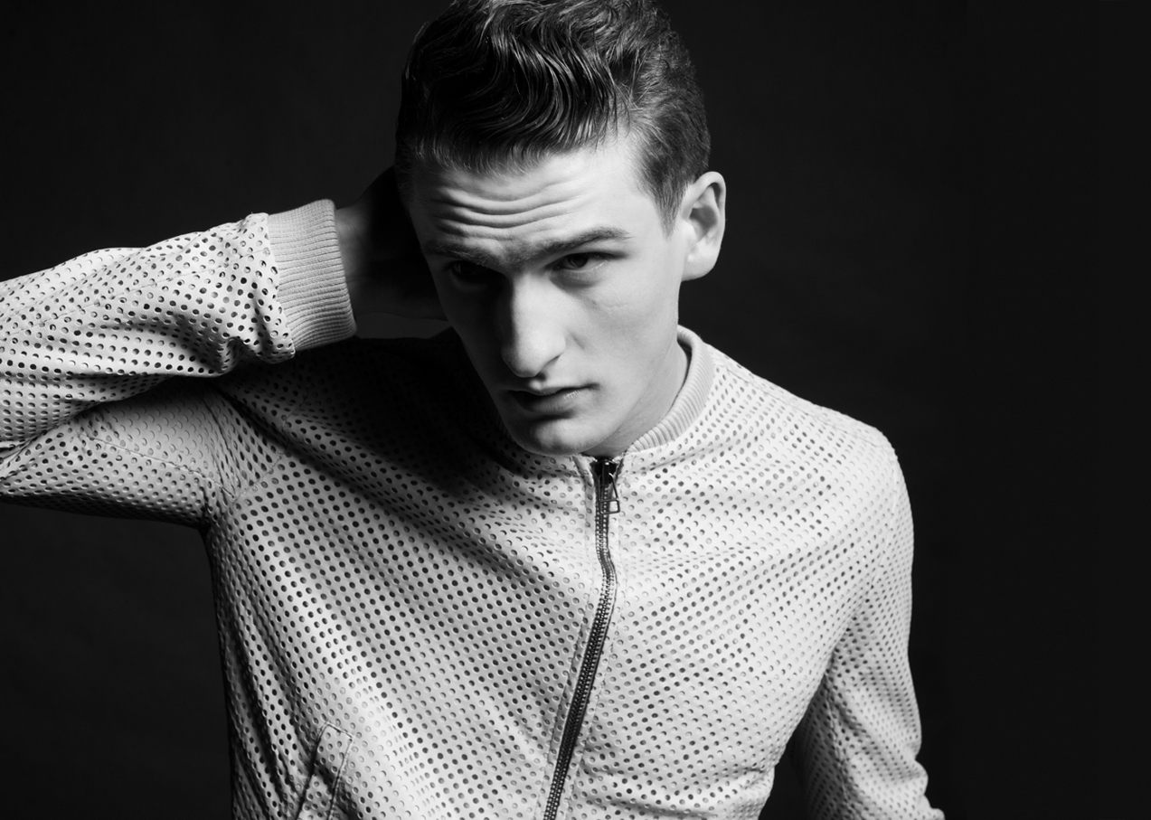 Thomas Sottong Models Light Spring Fashions for TenMag – The Fashionisto