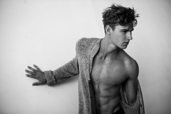 Ryan Hunter by Allen Henson for Fashionisto Exclusive – The Fashionisto