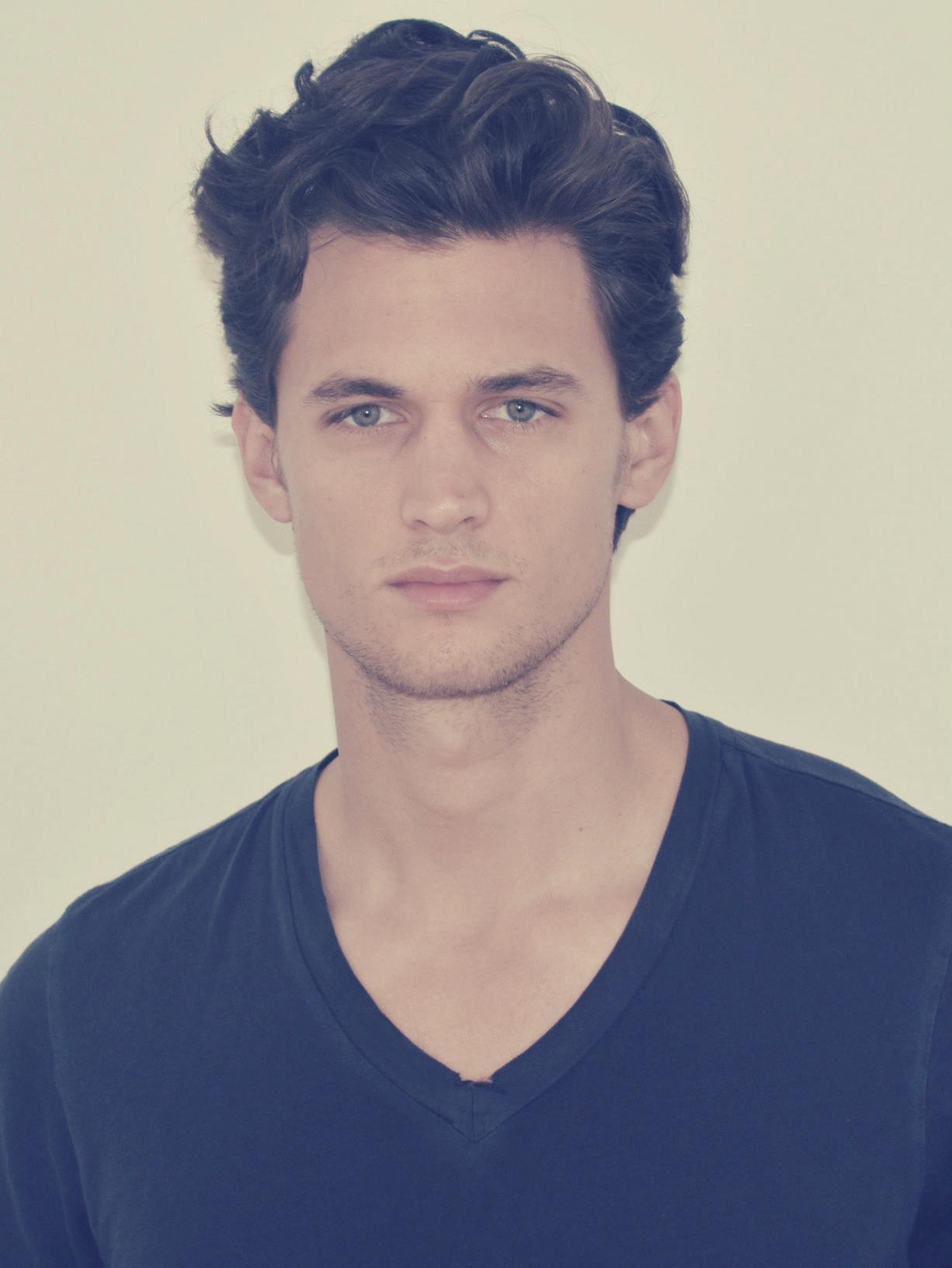 Garrett Neff's Milanese Digitals – The Fashionisto