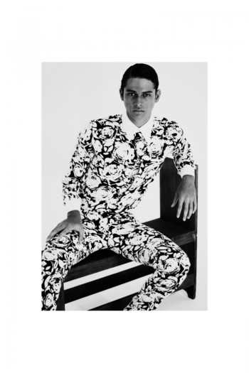 Jairo Reunites with Photographer Dilia Oviedo for a Bold New Photo ...