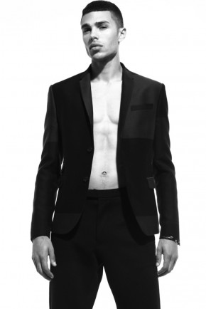 Vladimir Ivanov, Bryce Jamison, Noel Kirven-Dows & Michael Fortes Help ...