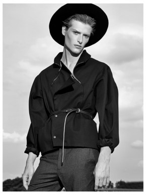 Vincenzo Laera Shoots Julius Gerhardt for Kaltblut – The Fashionisto