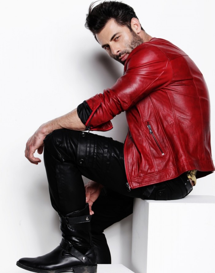 Model on Fire: Raul Popa by Maurizio Montani – The Fashionisto