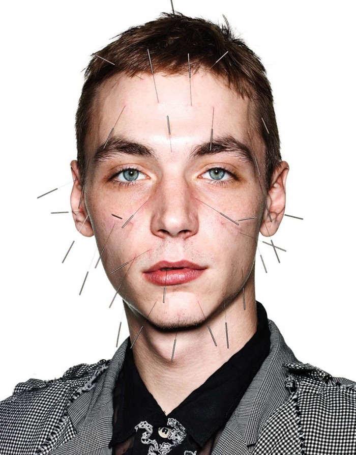 Yuri Pleskun Poses with Slugs, Snakes, Sand + More for VMAN – The ...