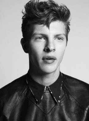 Tim Schuhmacher Goes Retro for Sleek Magazine – The Fashionisto