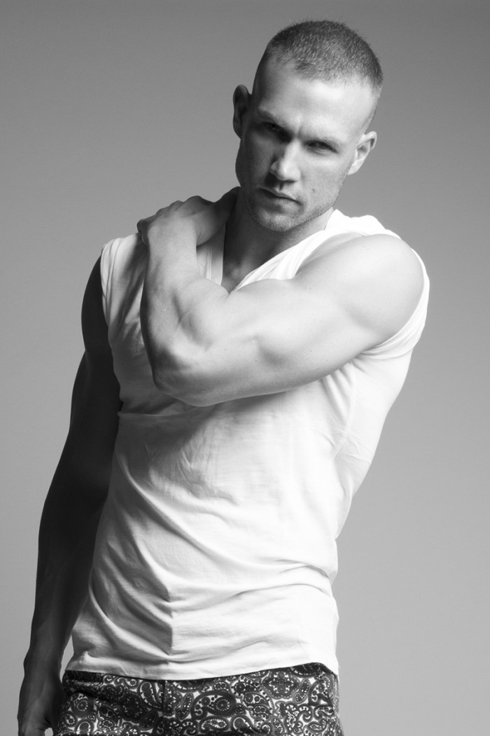 Model Lucas Kerr Sits for New Photos by Ruben Tomas – The Fashionisto