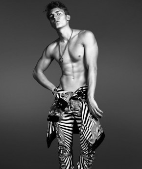 OMG! More Photos of Nolan Gerard Funk for Versace – The Fashionisto