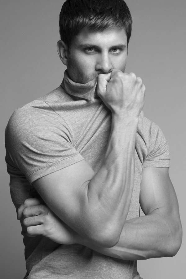 Bryce Draper Connects with Ruben Tomas for Update – The Fashionisto