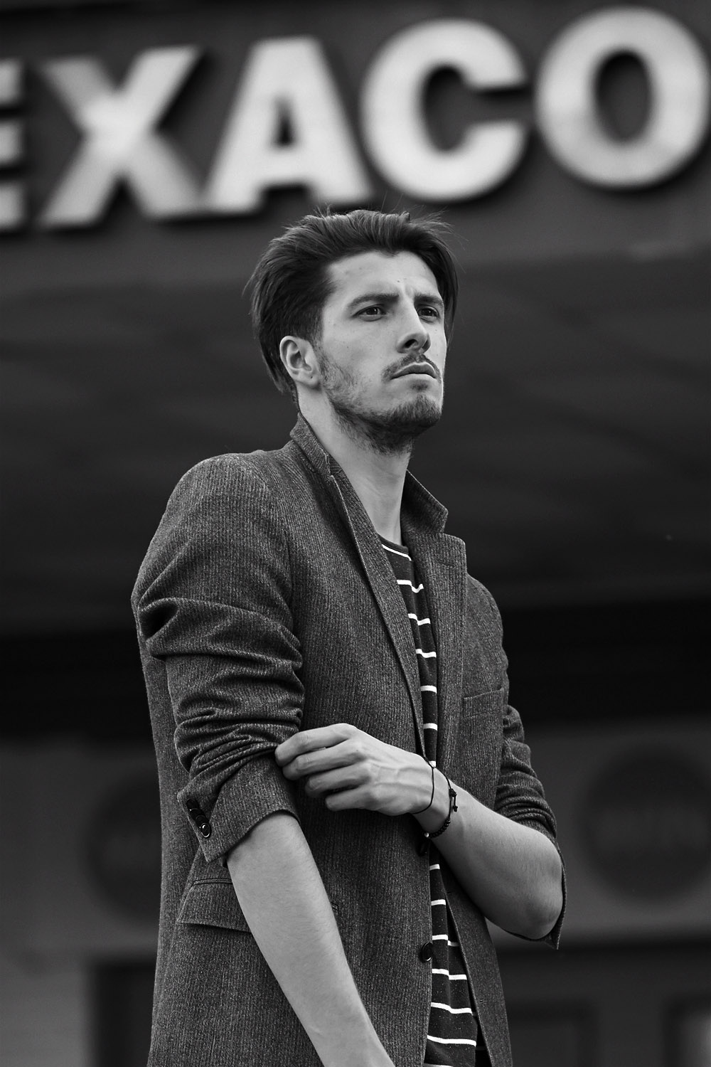 Douglas Bailly Poses for Relaxed Images by Jan Malinowski – The Fashionisto