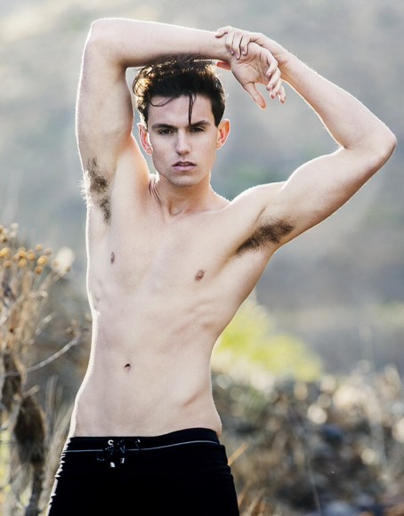 Jonathan Keith Heads to Malibu for Photos by Joe Simpson – The Fashionisto