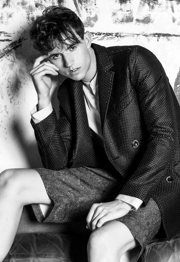 Jonathan Keith Heads to Malibu for Photos by Joe Simpson – The Fashionisto