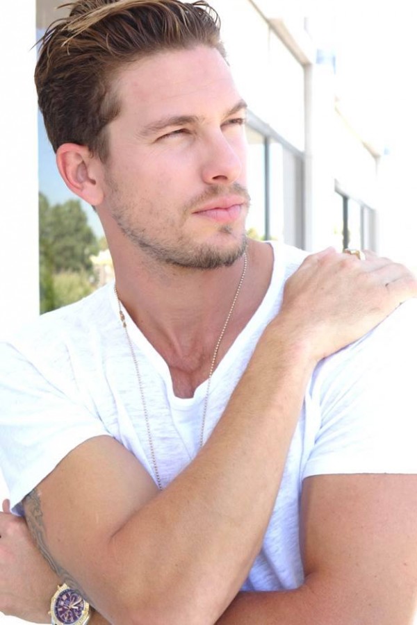 Adam Senn’s New Spanish Digitals – The Fashionisto