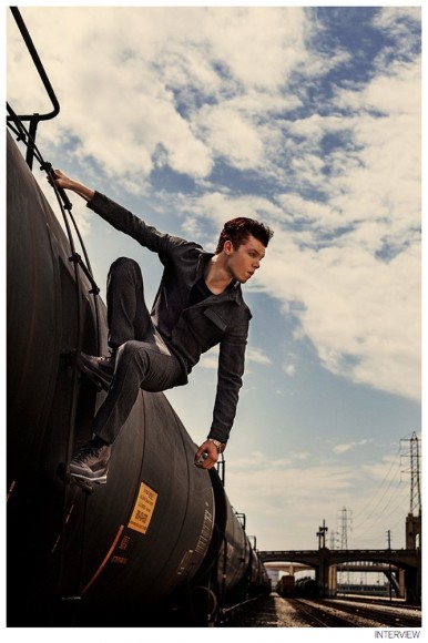 Cameron Monaghan Poses for Interview Photos, Talks ‘The Giver’ – The ...