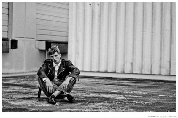 Eric Weiss Poses for Serene Images by Emmanuel Sanchez-Monsalve – The ...