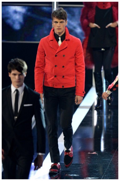 Models Hit the Catwalk for 2014 Fashion Rocks – The Fashionisto