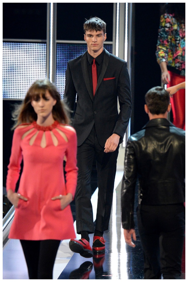 Models Hit the Catwalk for 2014 Fashion Rocks – The Fashionisto
