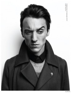 Thomas Gibbons Covers Hunter Magazine with a Smile – The Fashionisto