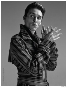 Thomas Gibbons Covers Hunter Magazine with a Smile – The Fashionisto