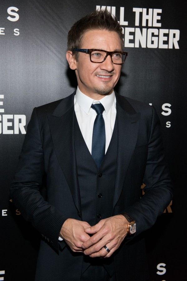 Jeremy Renner Dons Dolce & Gabbana Pinstripe Suit for ‘Kill the ...
