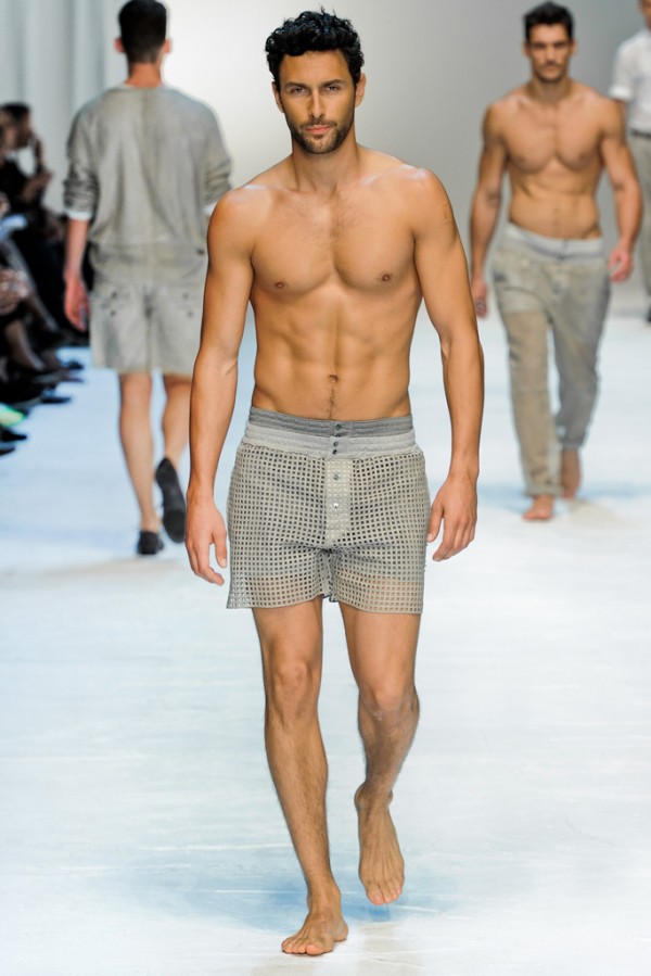 Dolce & Gabbana Male Models & Machismo – The Fashionisto