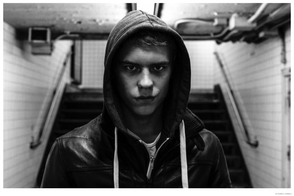 Fresh Face Shimmy Harmon by Daniel Hamaj – The Fashionisto