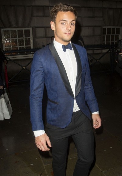 Tom Daley Cleans Up in Navy Tuxedo for Attitude Magazine Awards – The ...