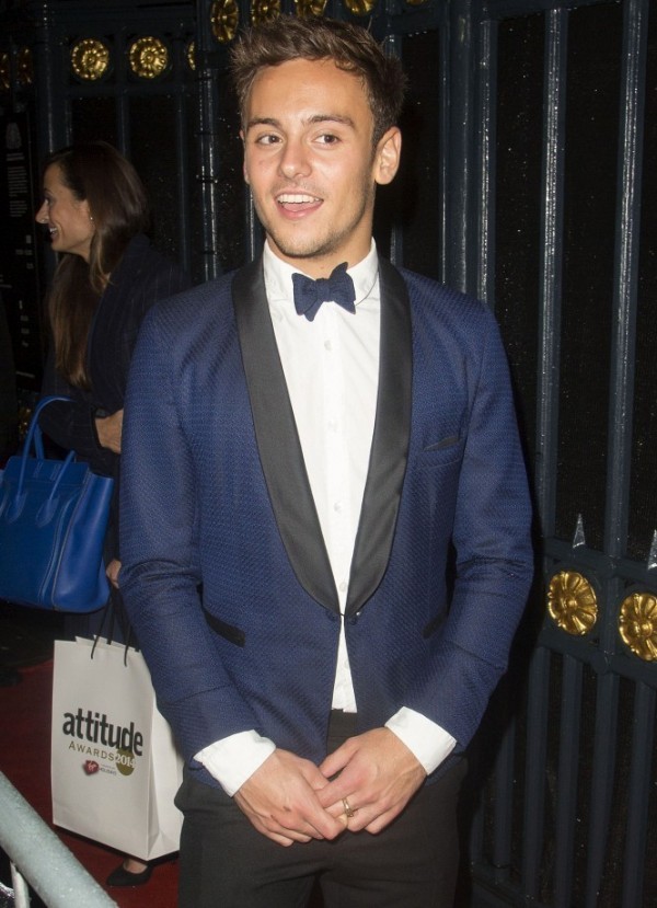 Tom Daley Cleans Up in Navy Tuxedo for Attitude Magazine Awards – The ...
