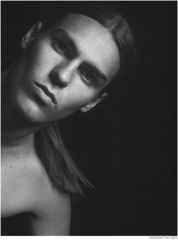 Travis Smith Gets Sporty in Fashion for Men Editorial – The Fashionisto