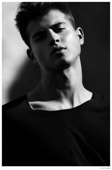 Humbert Clotet Poses for New Photos by Xevi Abril – The Fashionisto