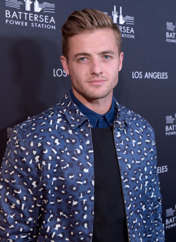 Robbie Rogers Steps Out in Leopard – The Fashionisto