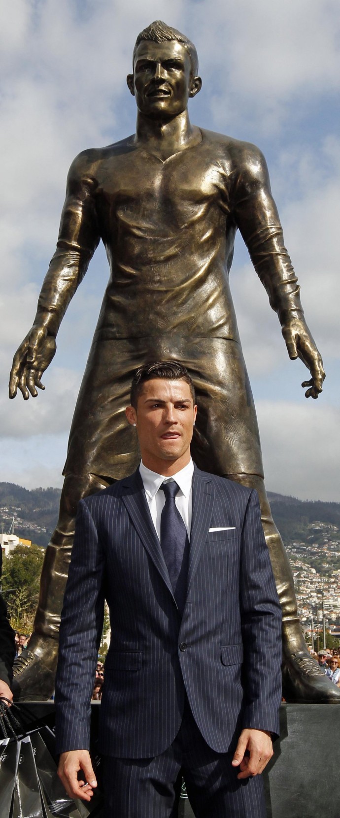 Cristiano Ronaldo is Honored with Bronze Statue – The Fashionisto