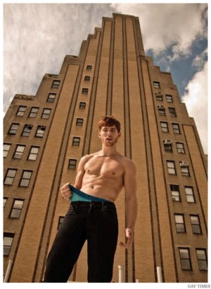 Ken Bek Takes the Big Apple in Calvin Klein Underwear – The Fashionisto