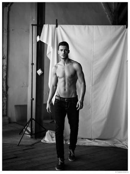 Ruben Rua Poses for Photos by Tiago Costa – The Fashionisto