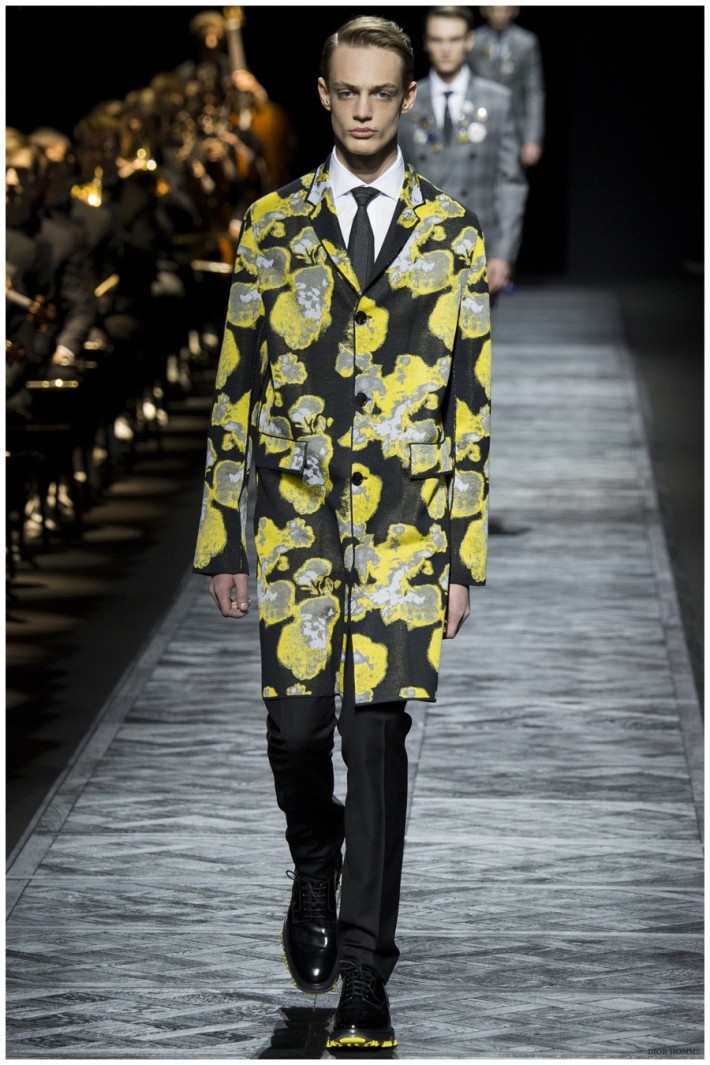 Dior Homme Fall/Winter 2015 Menswear Collection: A Formal Affair – The ...