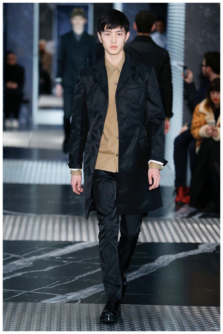 Prada Fall/Winter 2015 Menswear Collection: Black Minimalism – The ...