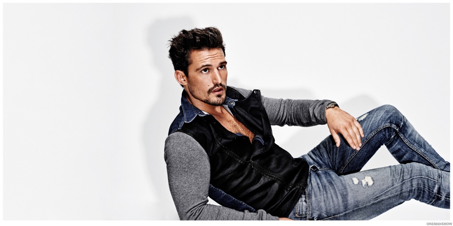 Sam Webb is a Onemanshow in Sleek Winter Garments – The Fashionisto