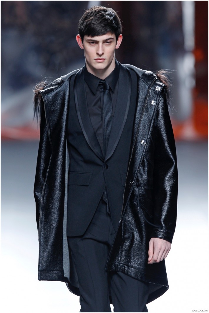 Doppelgänger: Ana Locking Delivers Furs & Prints for Fall/Winter 2015 ...