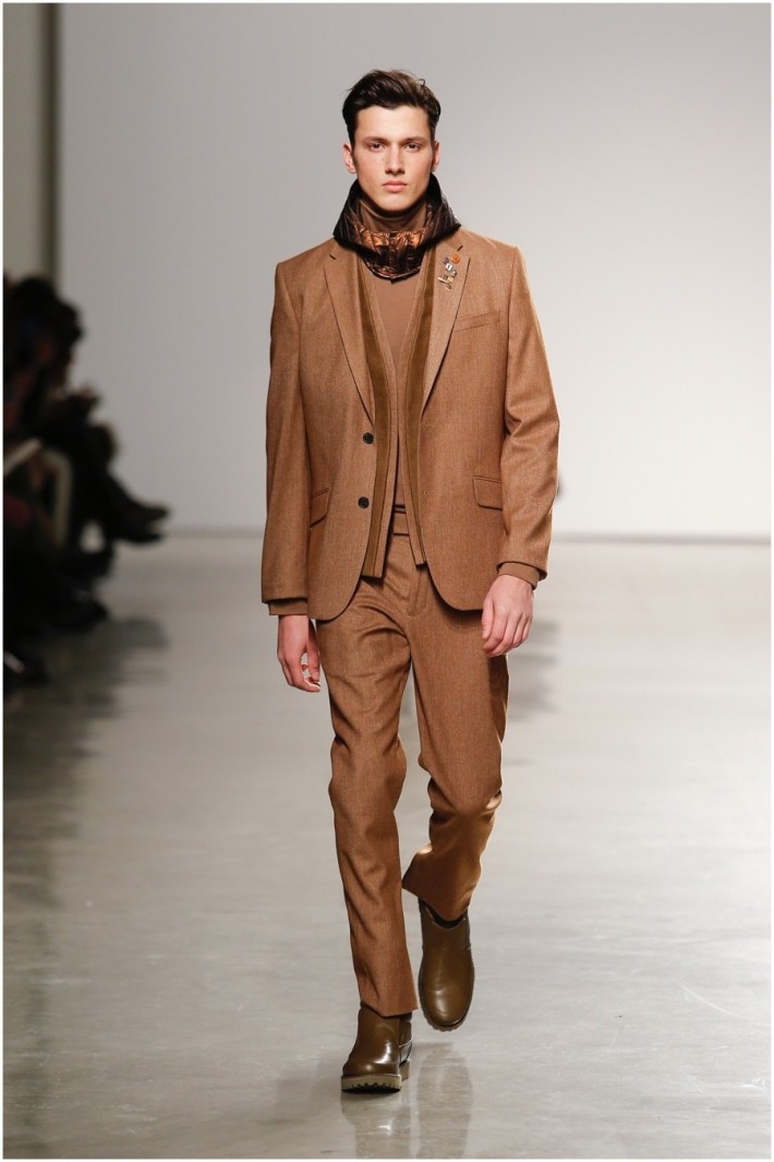 Perry Ellis Delivers 'Very Perry' Utilitarian Styles for Fall/Winter ...