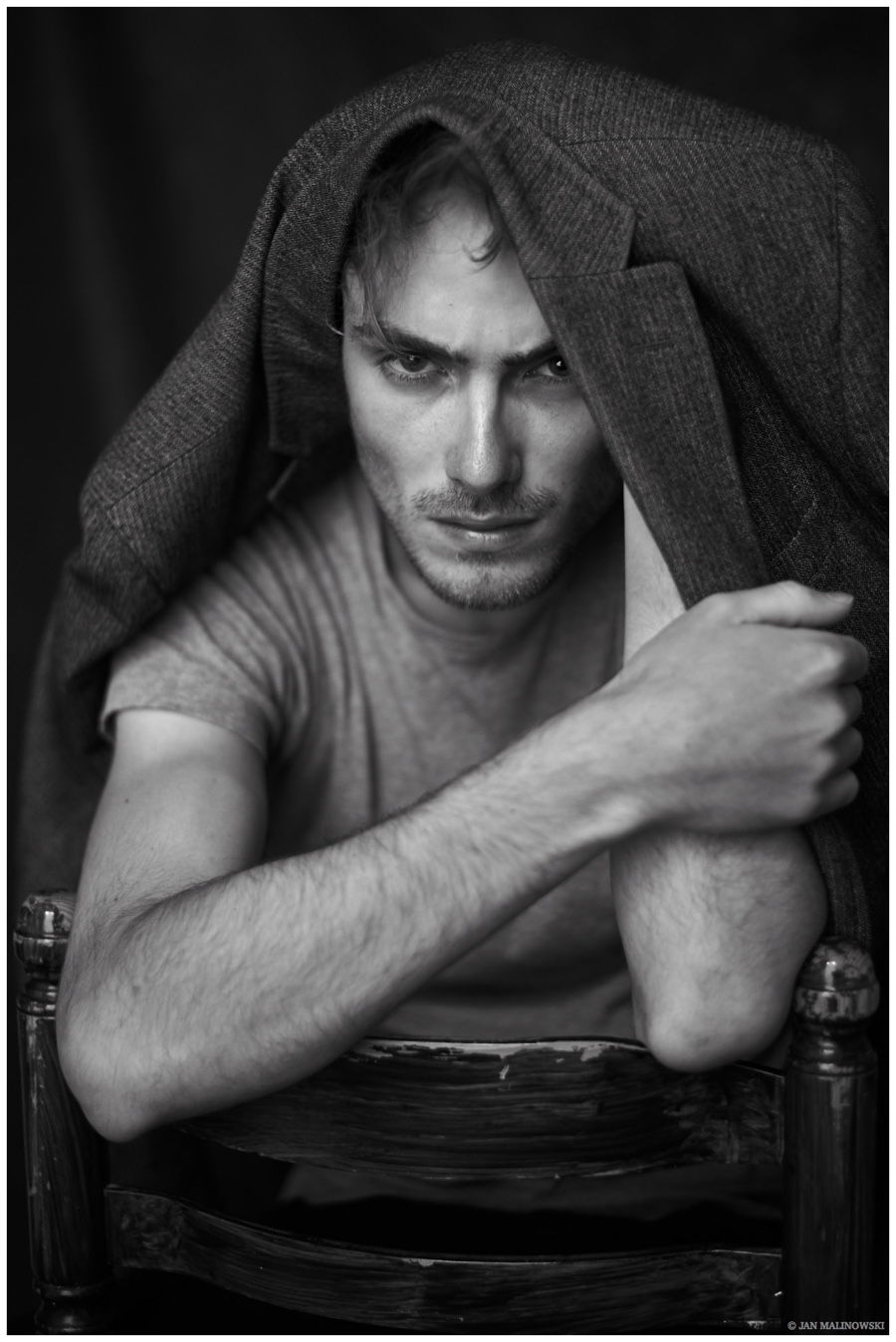 Dorian Jesper Poses for New Photos – The Fashionisto