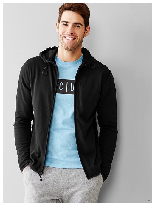 Gap Gym Wear: Chad White Goes Sporty in Active Men's Gym Styles