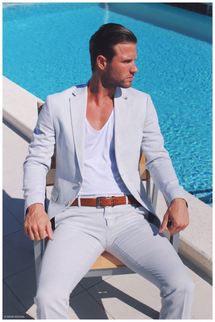 Anthony Garrett Models Fun Miami Styles – The Fashionisto