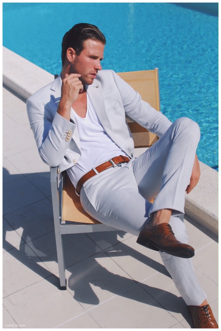 Anthony Garrett Models Fun Miami Styles – The Fashionisto