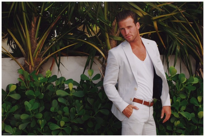 Anthony Garrett Models Fun Miami Styles – The Fashionisto