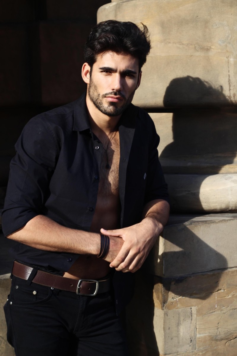 Daniel Kakoulidis Heads Outdoors for Igor Palhares Shoot – The Fashionisto